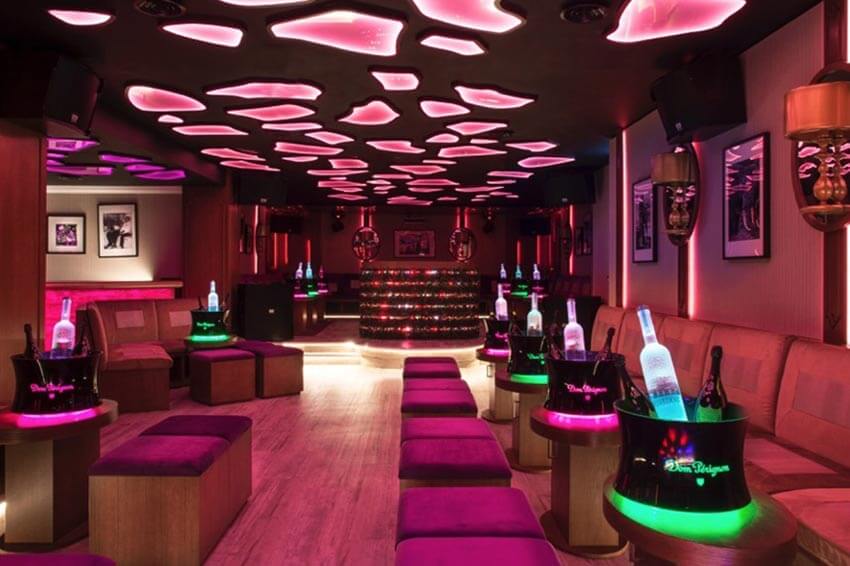 Sumosan Twiga – Club Bookers